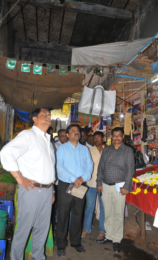Principal Secretary (MA&UD) Visits Shalibanda, Sultan Bazar &s Monda ...