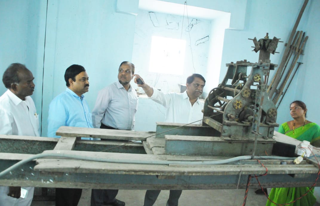 Principal Secretary (MA&UD) Visits Shalibanda, Sultan Bazar &s Monda ...